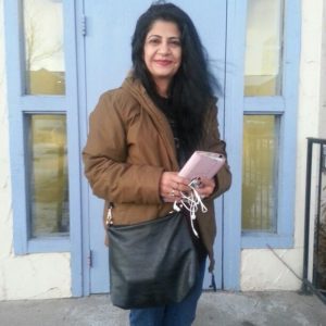 Bharati Pathak (Sunil Lahri Wife) Wiki, Age, Husband, Family, Biography ...
