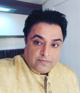 Jijaji Chhat Per Hain Serial Cast & Crew, Actors, Roles, Salary, Wiki ...