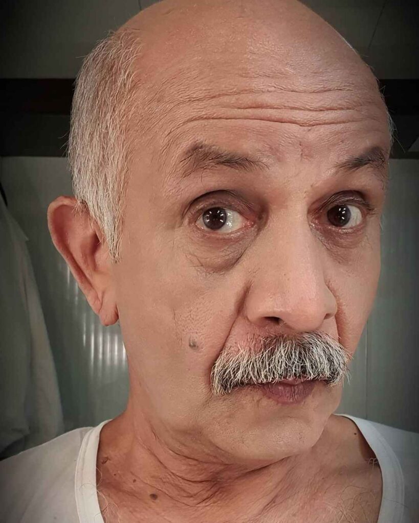 Chattis Aur Maina (Hotstar) Web Series Cast & Crew, Release Date ...