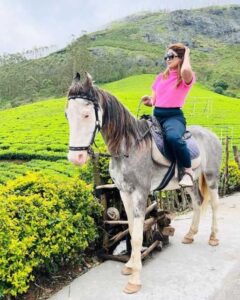 Sana Raees Khan (Bigg Boss 17) Wiki, Age, Height, Husband, Family ...