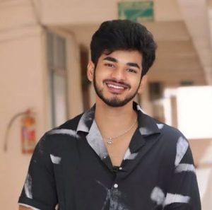 Demon Pavan (Bigg Boss) Wiki, Age, Wife, Girlfriend, Family, Biography ...